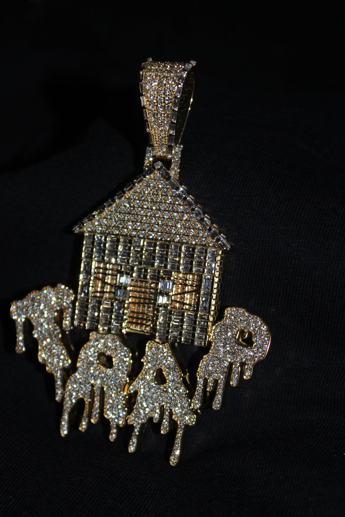 Trap House Pendant – DeluxJewelz